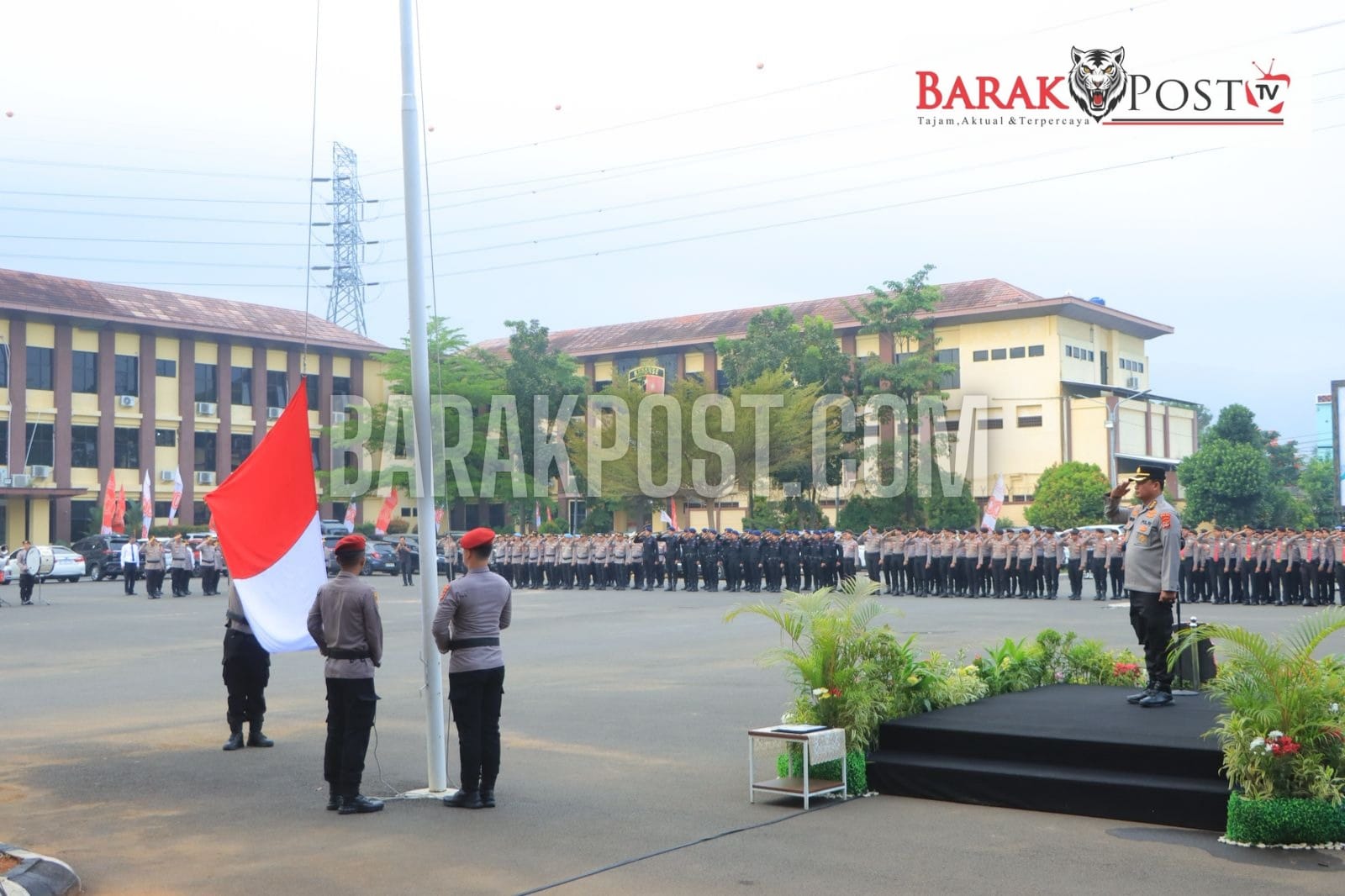 Polda Lampung Gelar Upacara Peringatan Hari Olahraga Nasional KE-42 ...